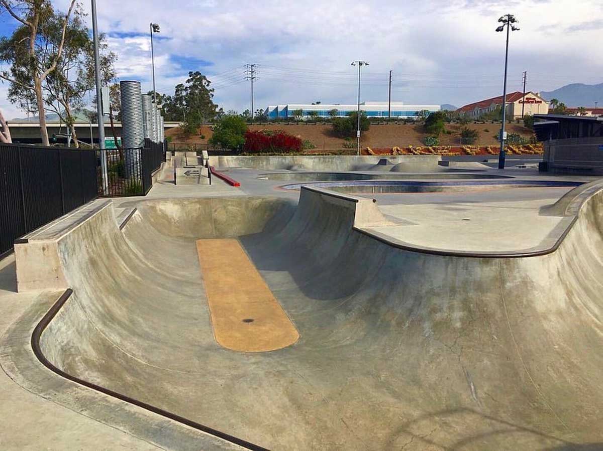 Etnies Skatepark 2025 => STRAY ROCKET